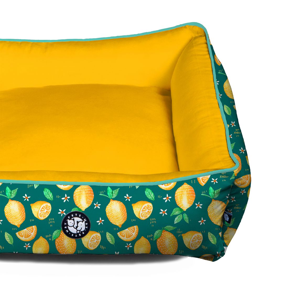 Autumn- Emerald Dog Bed: The Ultimate Cozy Retreat for Your Pet